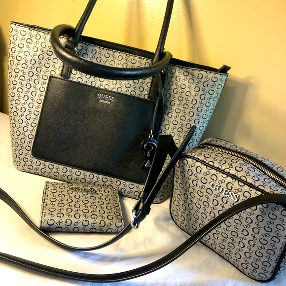 Guess | Bags | Guess Purse Wallet And Crossbody Matching Set In ...